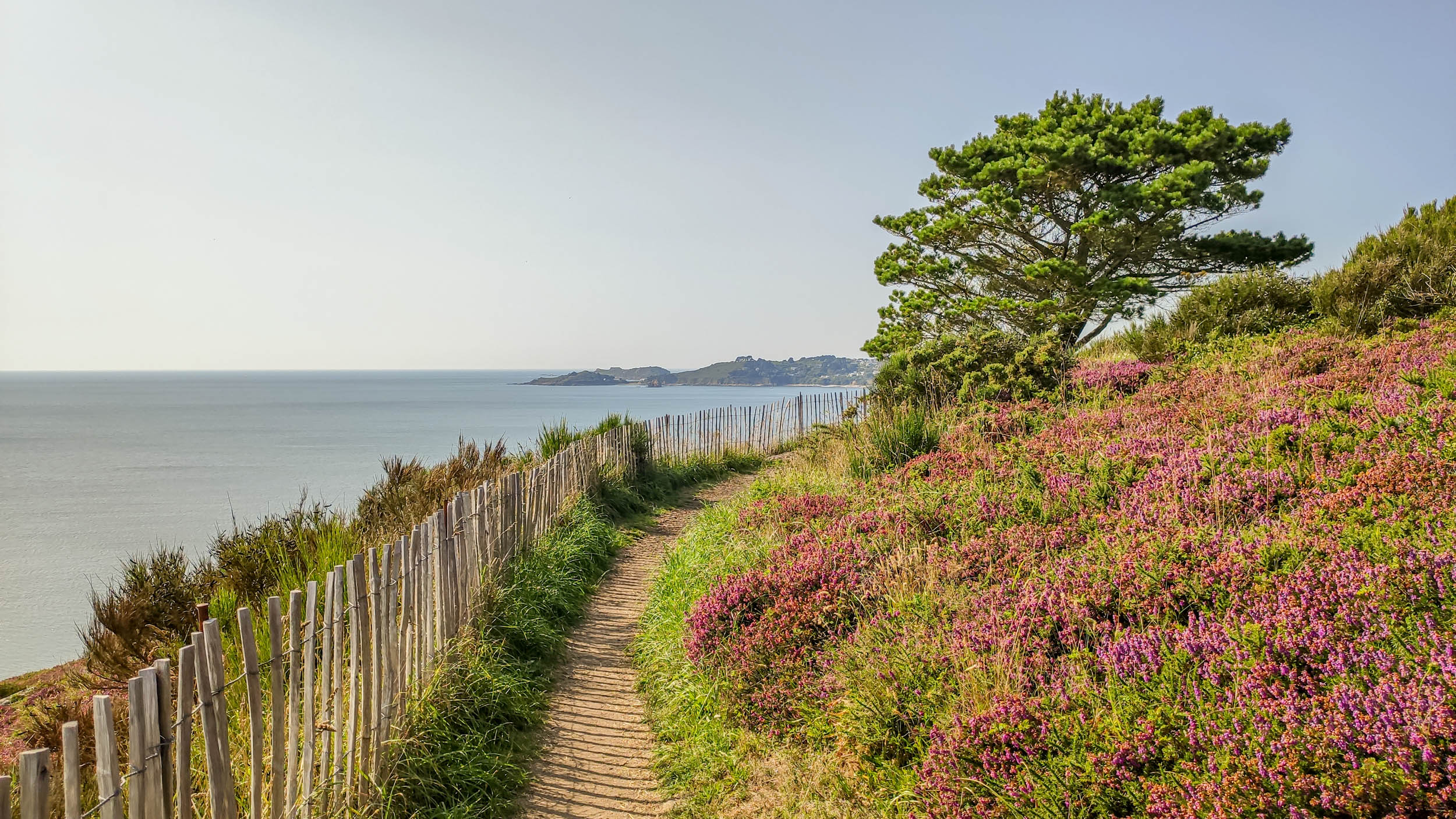 Plage naturiste à Lannion, météo de la Plage de Mez-an-Aod - Bretagne ...