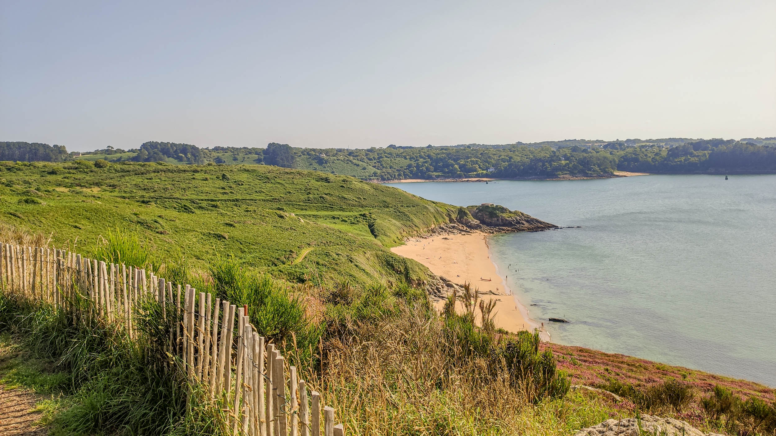 Plage naturiste à Lannion, météo de la Plage de Mez-an-Aod - Bretagne ...